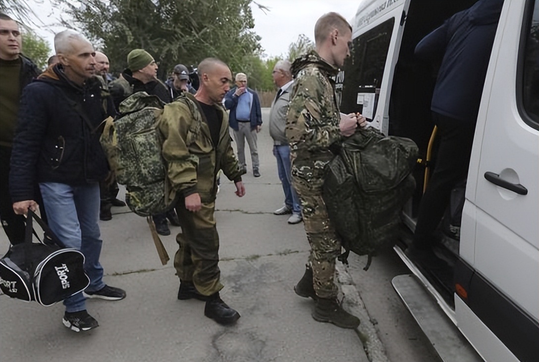 The Russian mutiny exploded again, Sulovkin was arrested suddenly, and ...