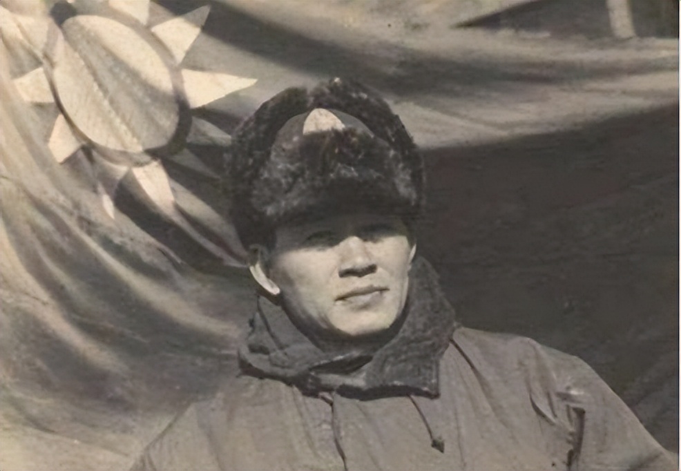 In 1990, Sun Liren, who had been under house arrest for 33 years ...