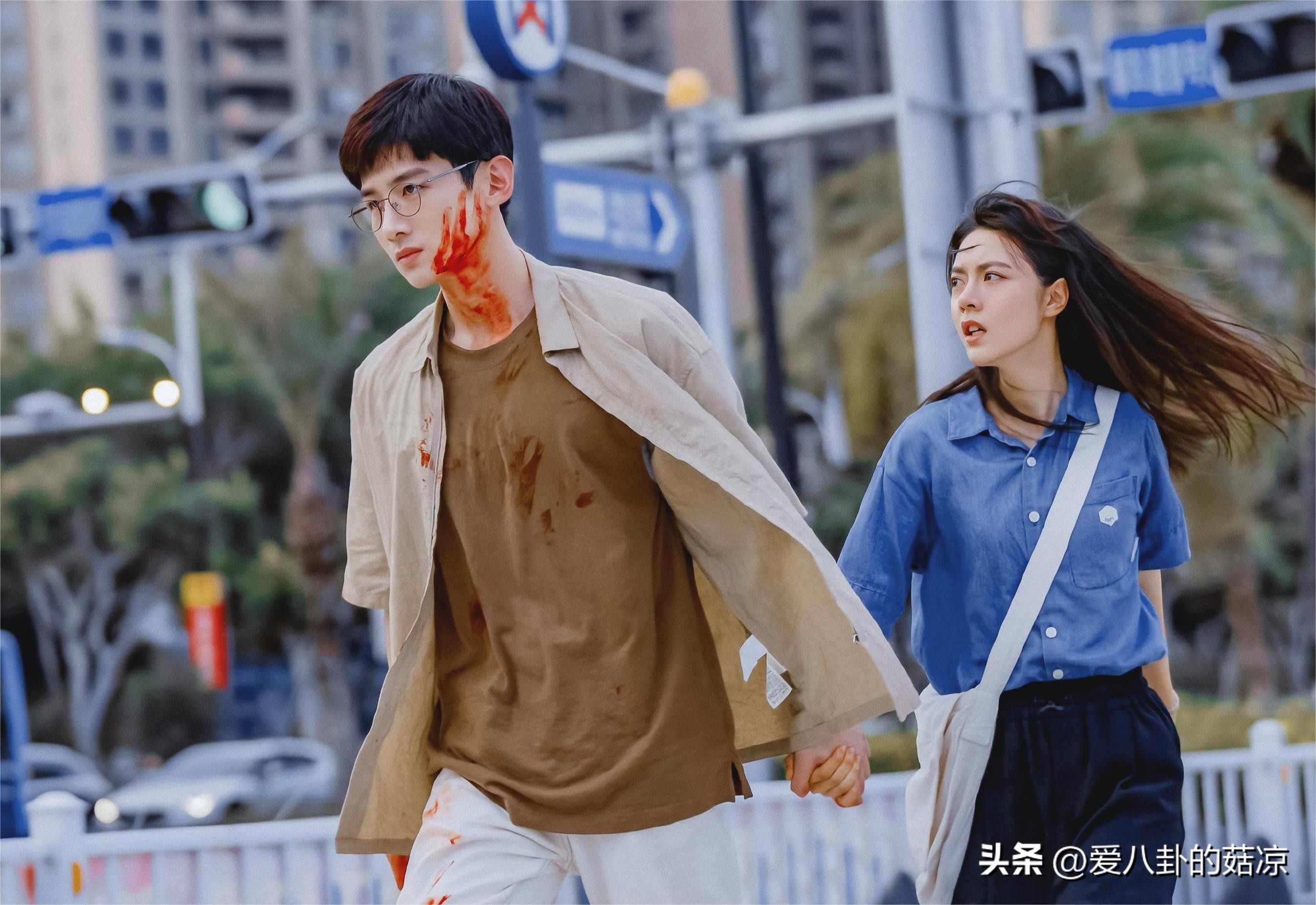 Bai Jingting holds two major dramas in his hands, and his partner ...