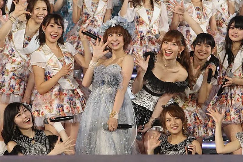 Members of Japan's AKB48 girl group cheated and were exposed to participate in multiplayer ...