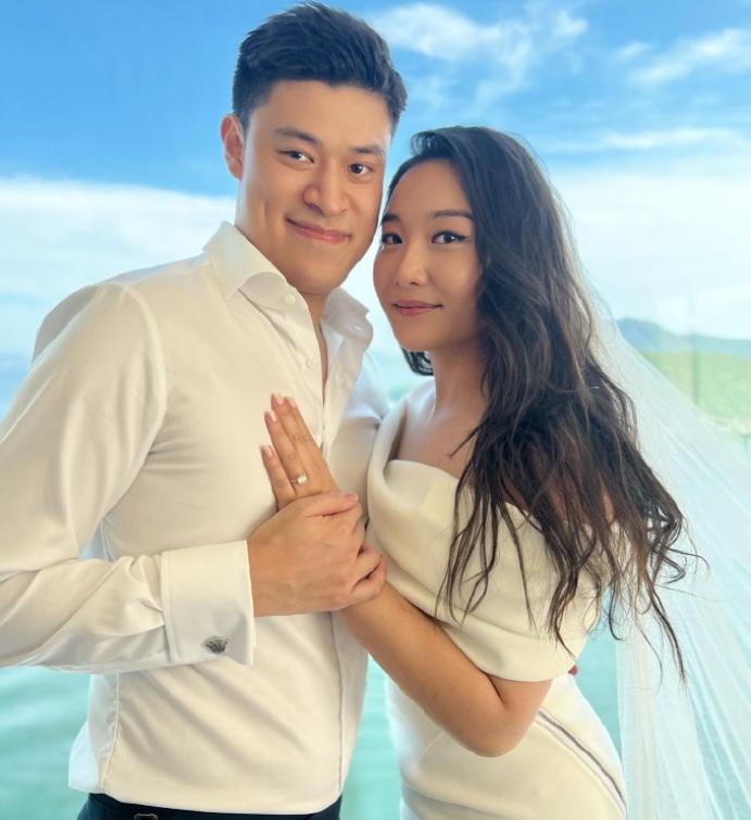 The eldest daughter of Liang Jiahui's twins announced their marriage! Wearing a diamond ring and ...