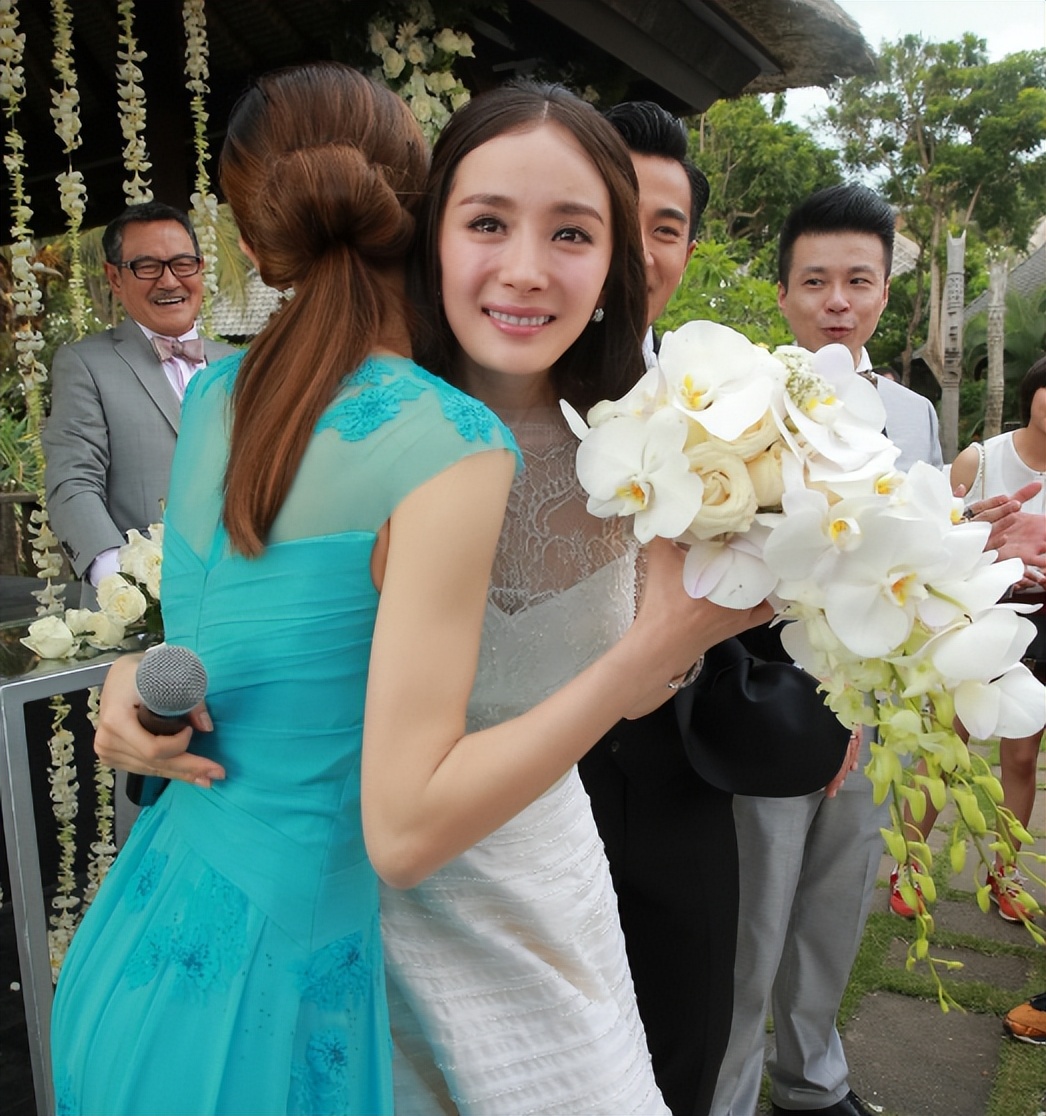 Yang Mi and Tang Yan's entanglement of grievances and grievances: In the past, the sisters went ...