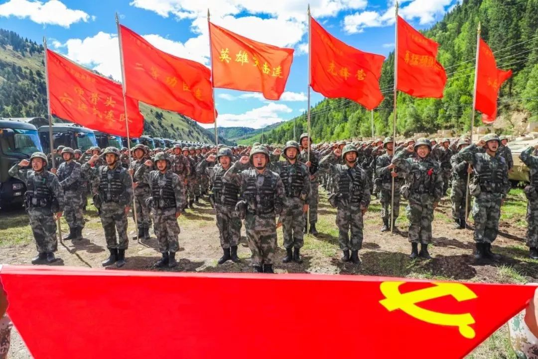 @ New comrade-in-arms, what are you like in the future? - iNEWS