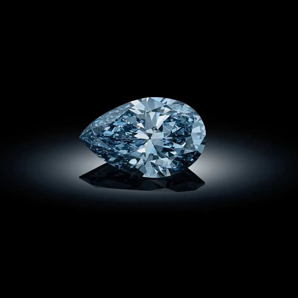 Estimated at over 100 million! What is the charm of Laguna Blu blue ...
