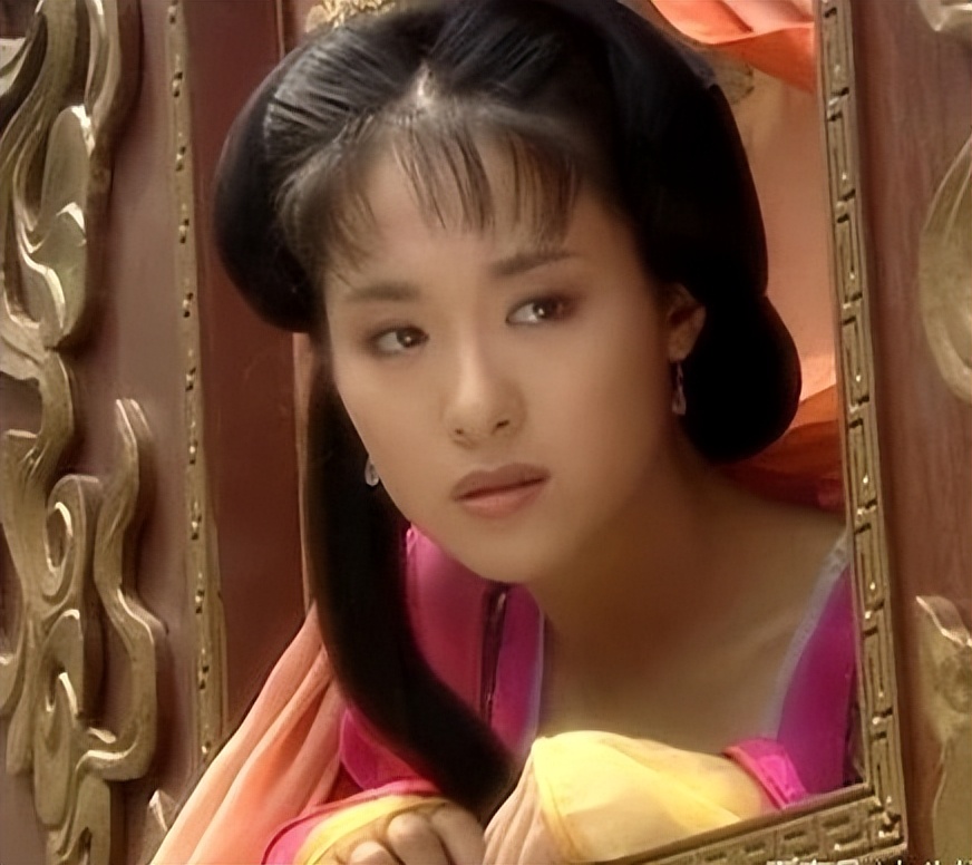 Seeing the development of the ancient court wet nurse system from the ...