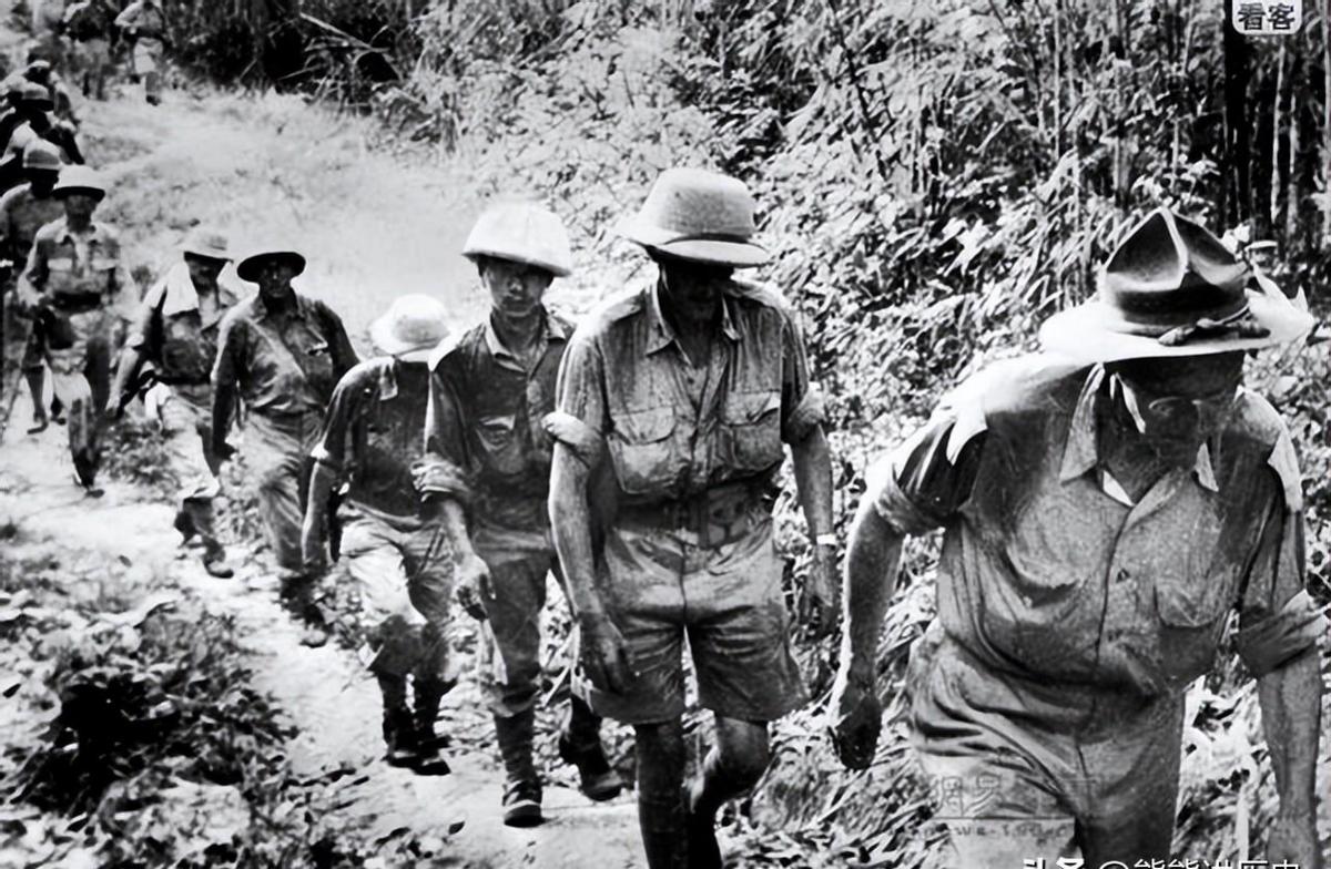 The Chinese Expeditionary Force has three commanders-in-chief. Who are ...