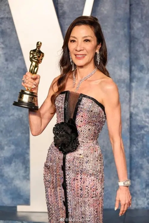 Michelle Yeoh's masterpiece "Everything Everywhere All at Once" by the ...