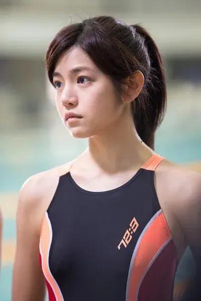 Michelle Chen: Pure love drifts away and pure desire draws closer, the years are silent but ...