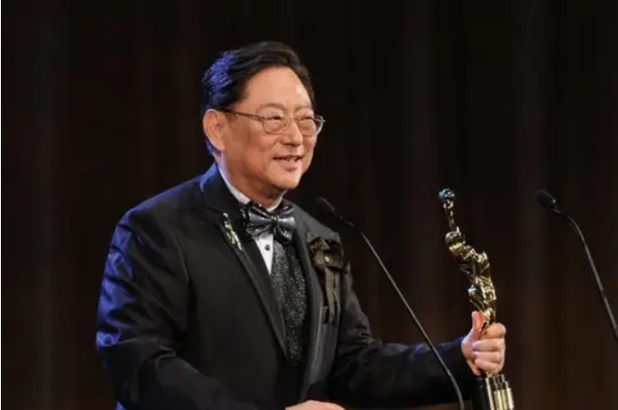 Behind the scenes of "New Dragon Inn": Donnie Yen's eyes are injured ...