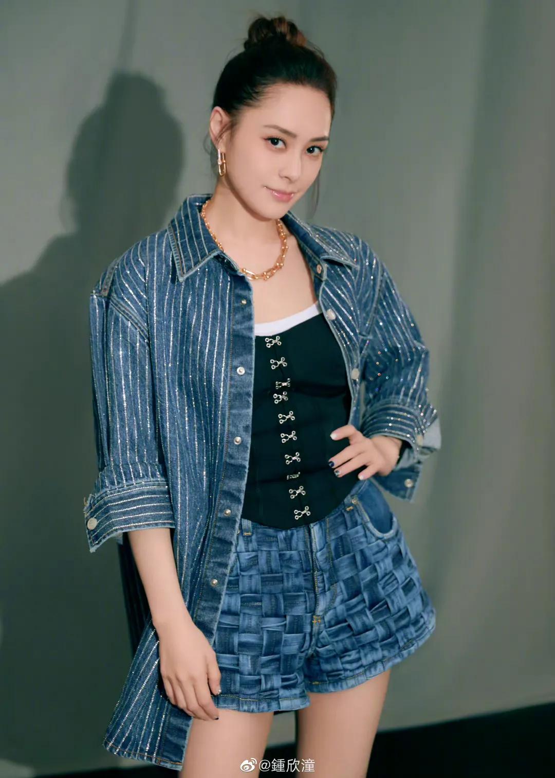 Zhong Xintong. Appreciation of beautiful pictures. Never be defined - iNEWS