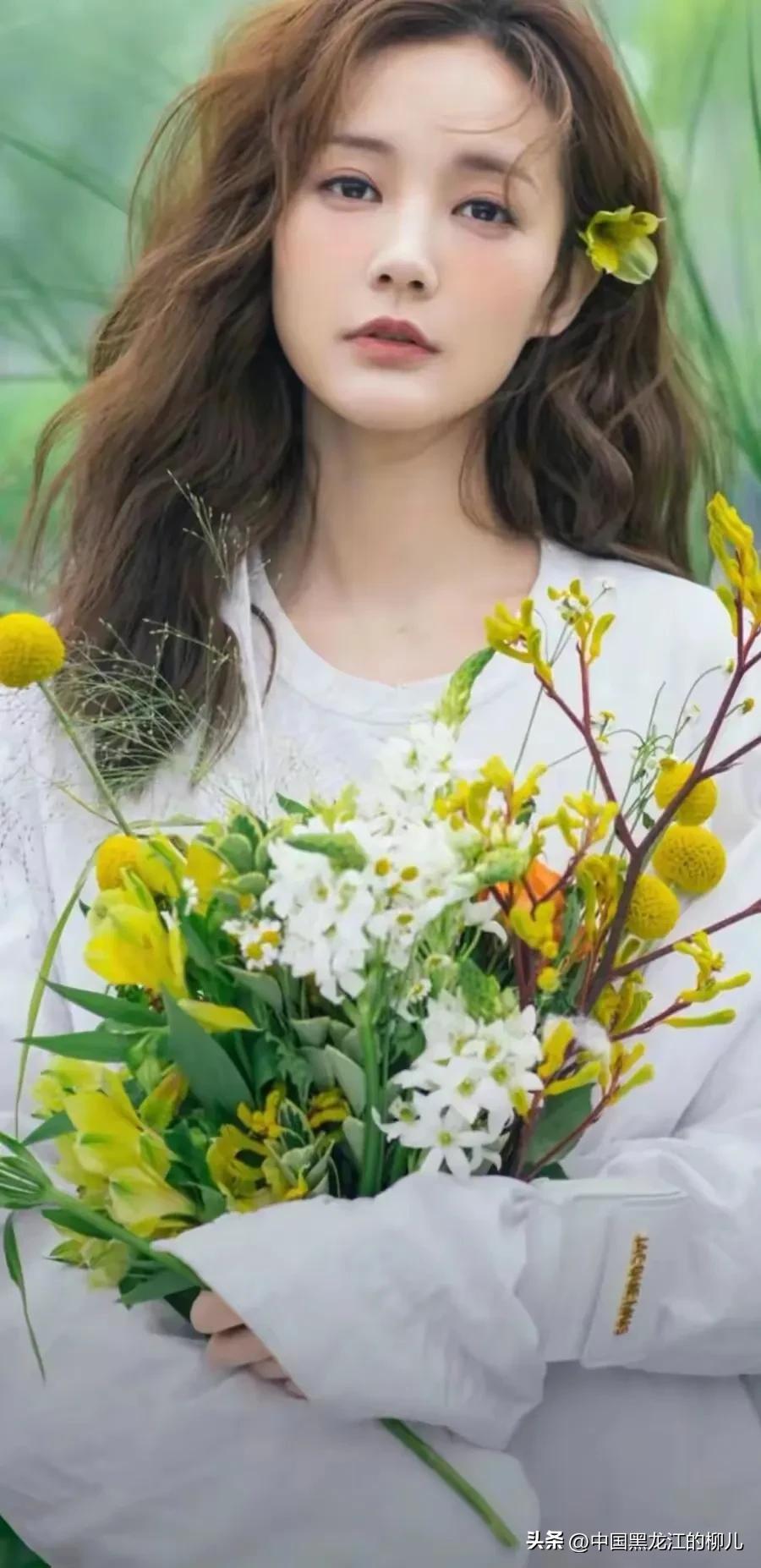 Movie star Li Yitong - beautiful photo - iNEWS