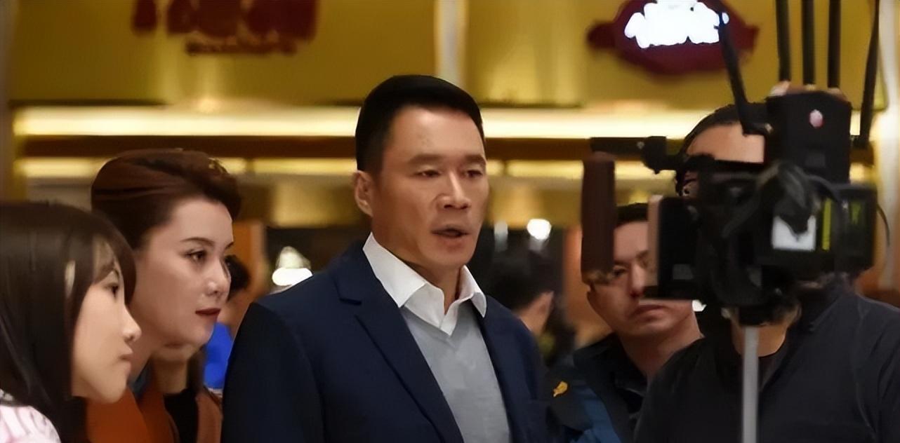 Ding Haifeng: After more than 20 years of filming, one photo "overturned" and even his new film ...