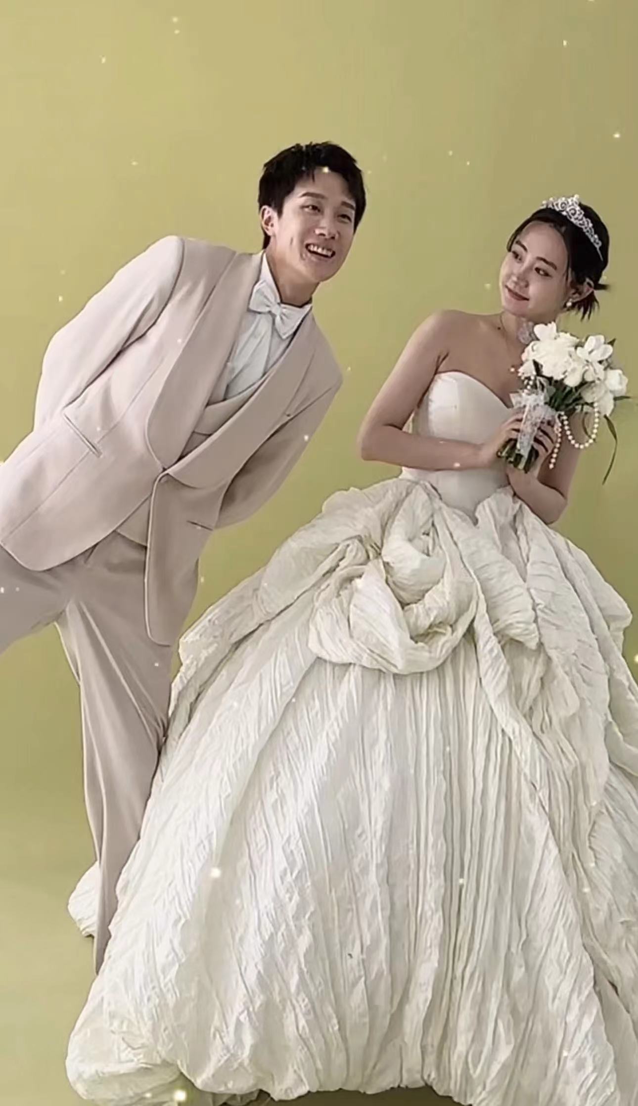 Wang Hongmei held a luxurious wedding banquet for her son! Talking about Gao Xiumin bursting ...