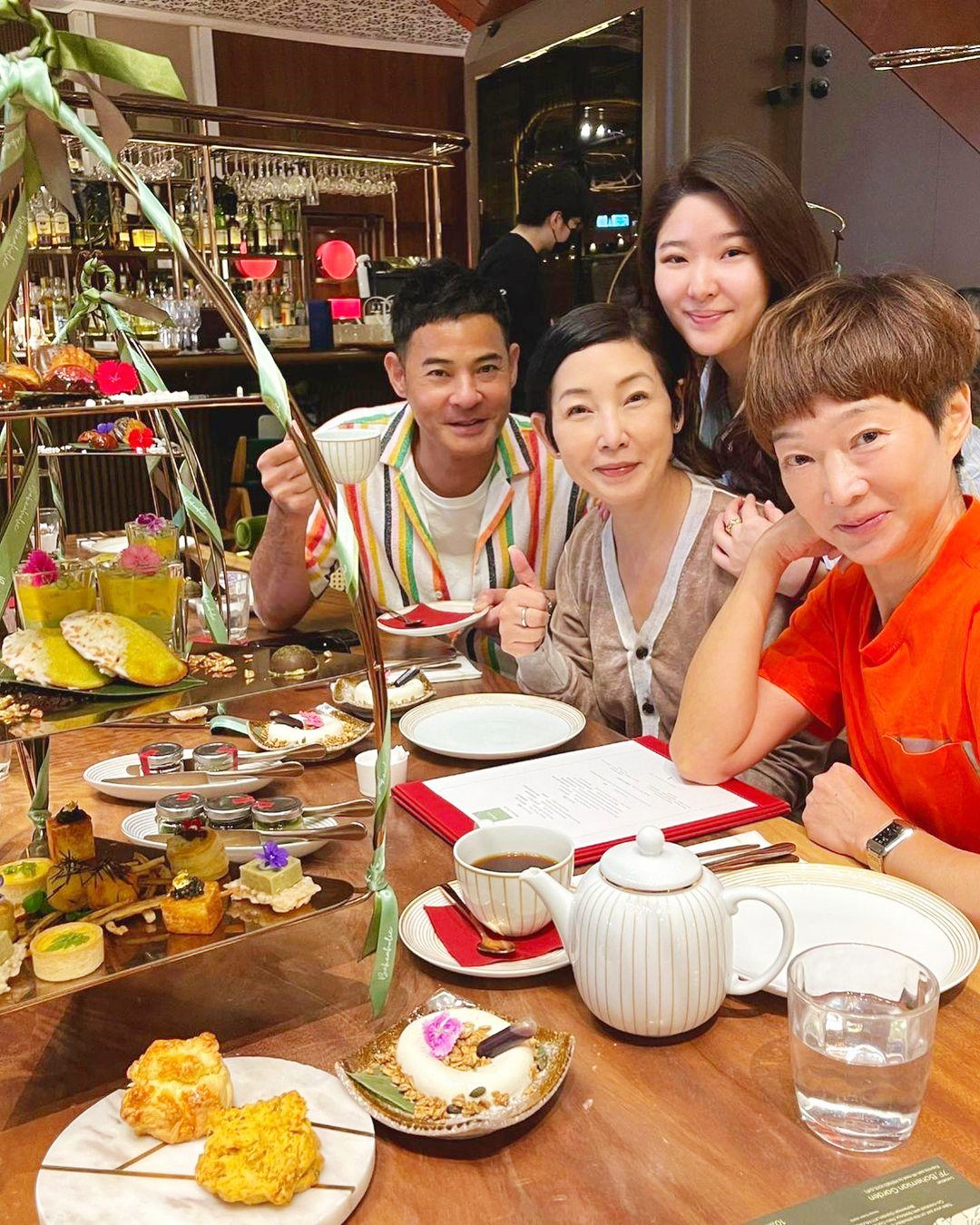 The old drama bone Xu Shaoxiong's family obviously immigrated to ...