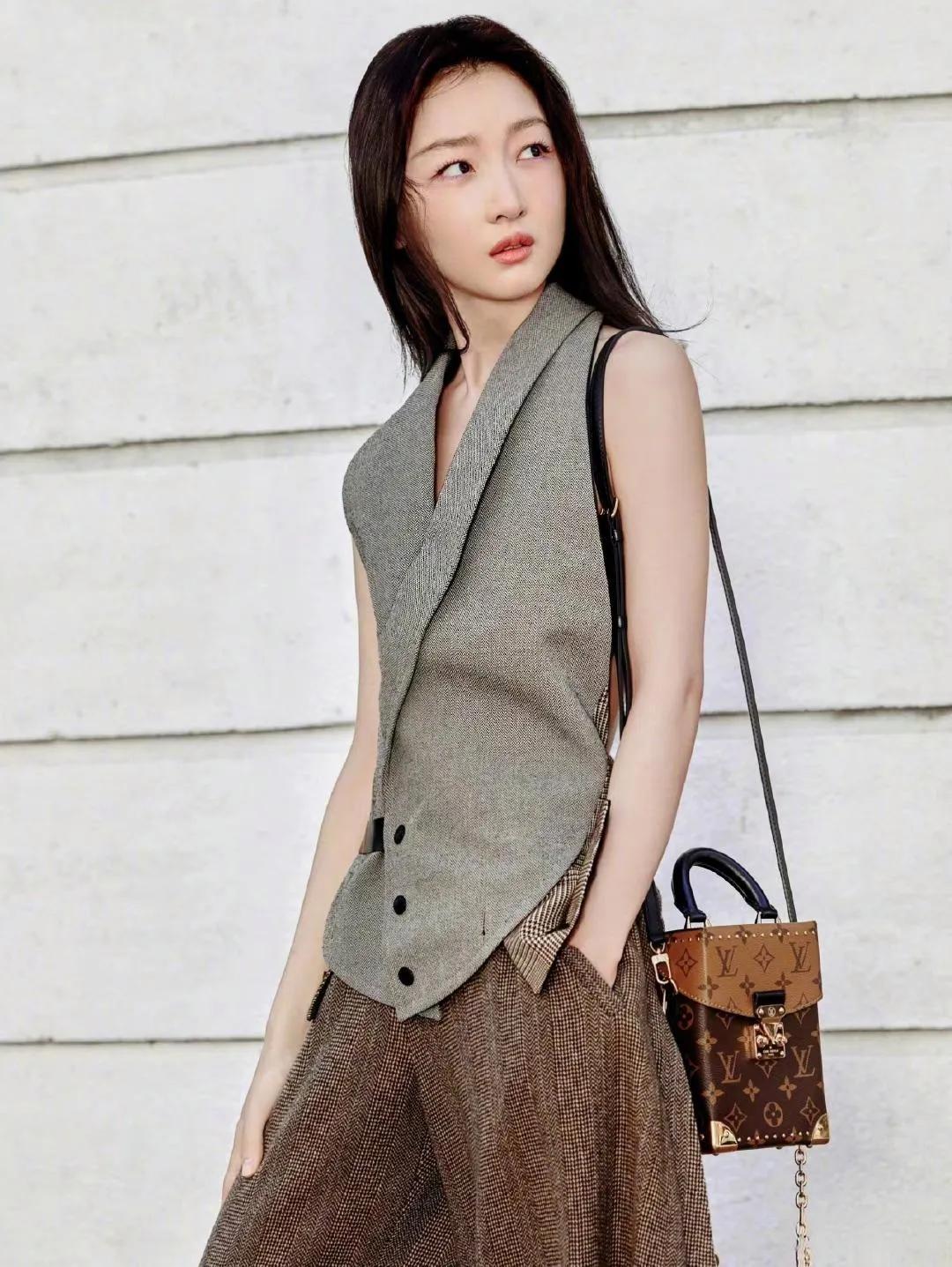 Zhou Dongyu is becoming more and more feminine - iMedia