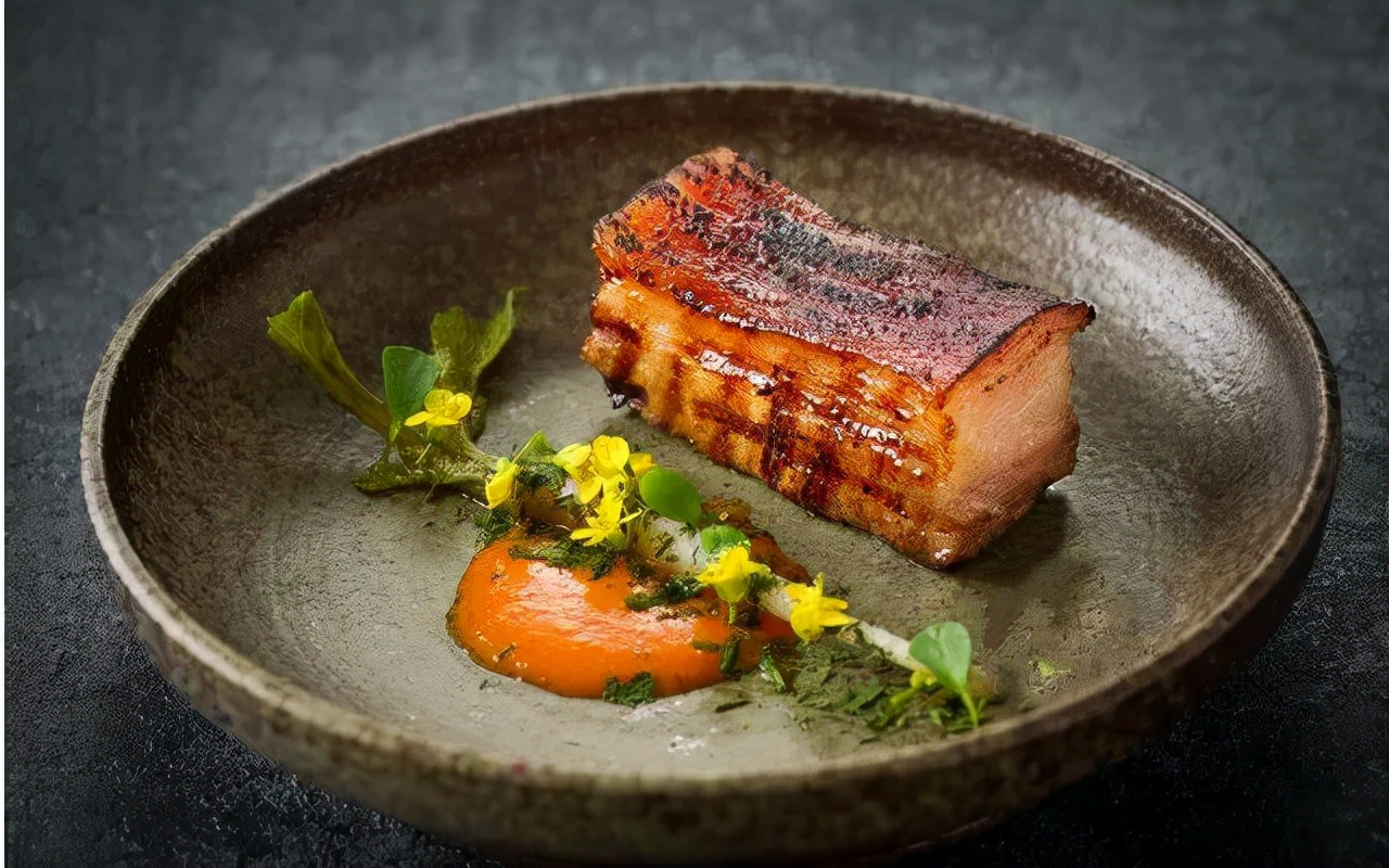 Signature Dishes - iNEWS