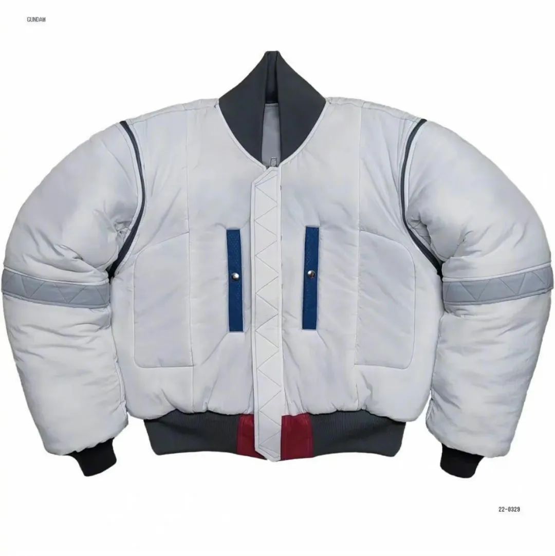 Wear it for a second to become a Gundam?This coat is awesome - iNEWS