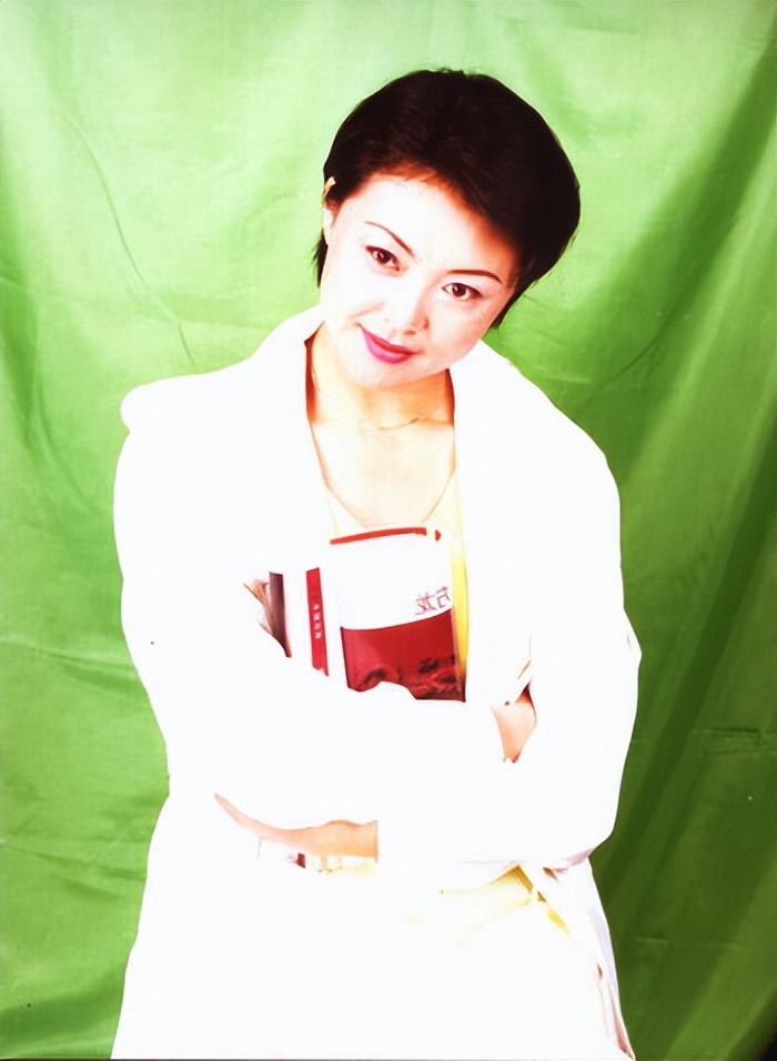 Yue opera star Sun Zhijun: divorced "Yue opera prince" Zhao Zhigang for ...