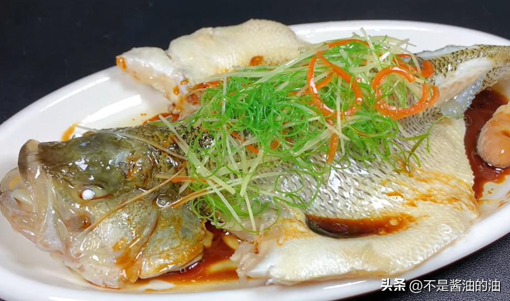 How to make steamed fish tender and delicious? If you learn this trick ...