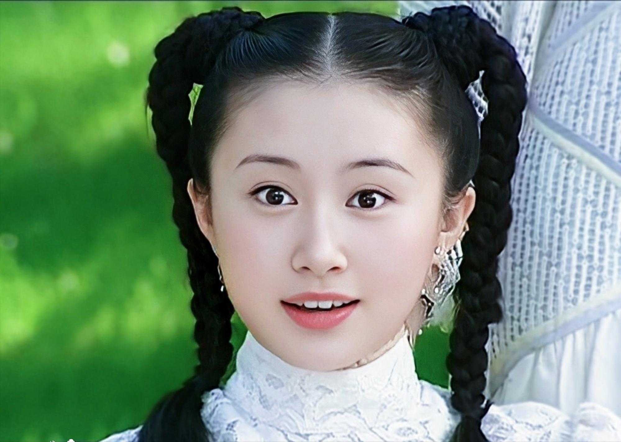 Don't mess with the "double ponytails"! A lot of age is ugly and ...