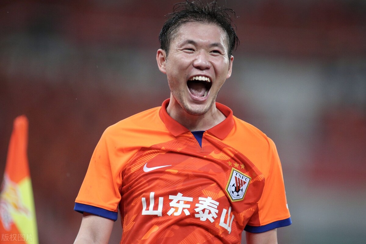 Li Yuanyi: A peerless striker in the defensive midfield area, with ...
