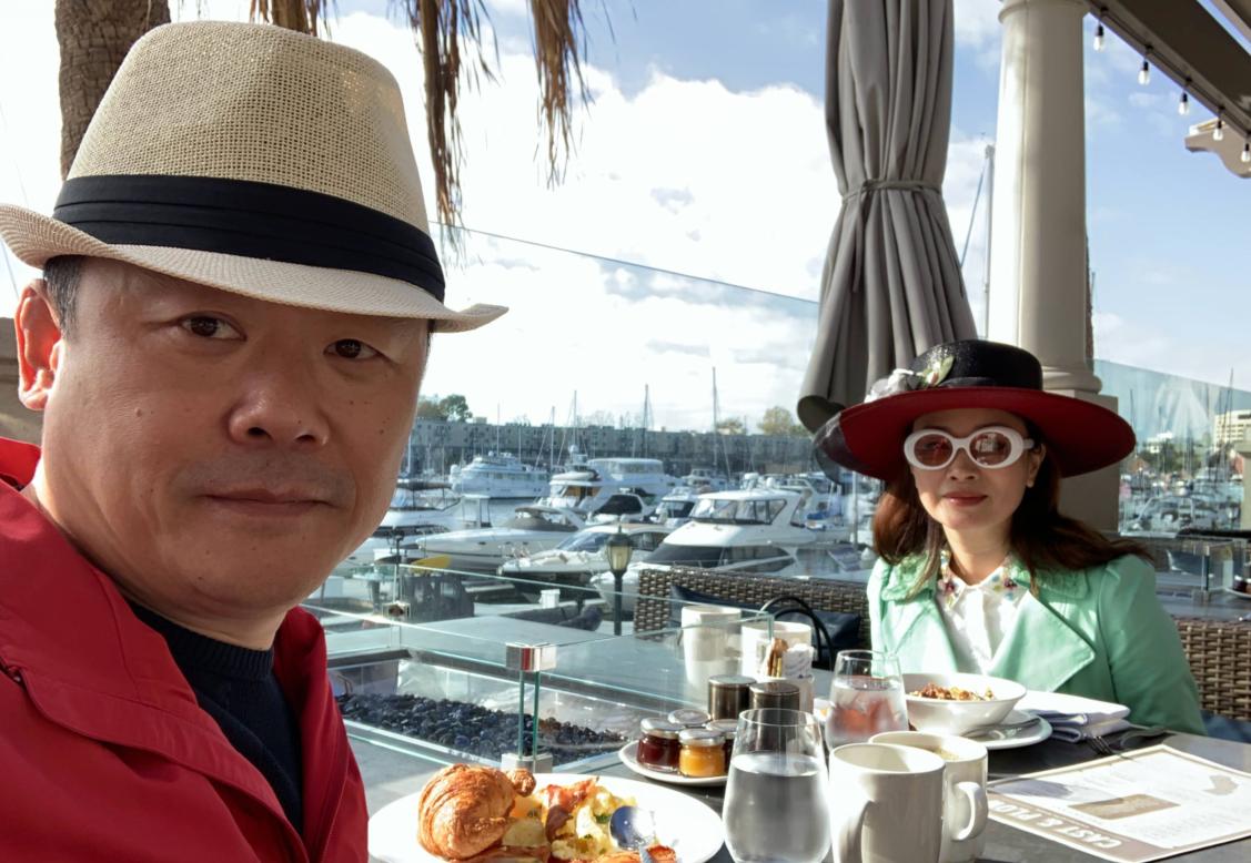 Zhou Libo's recent photos are rarely exposed, his hair is sparse and ...