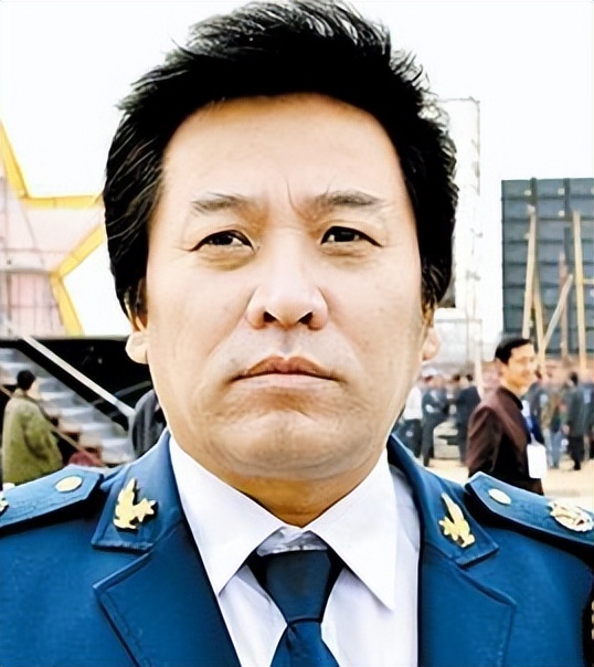 Singer Tong Tiexin: After the divorce, he raised his son alone. At the ...