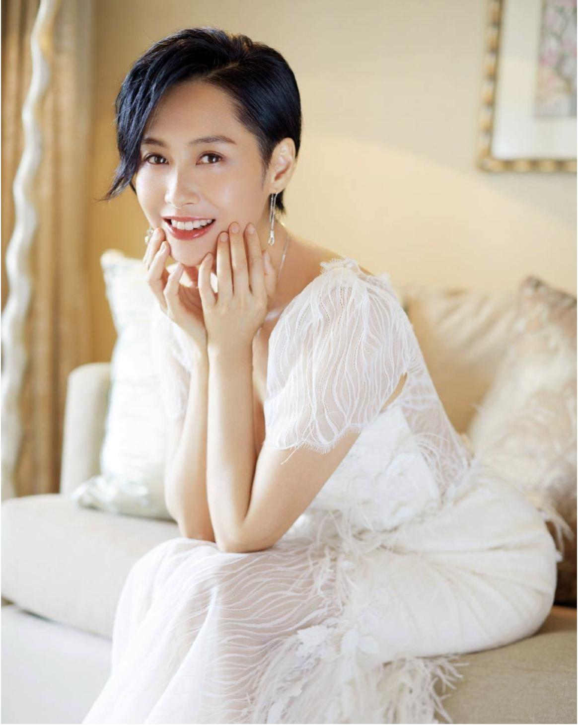 Ada Choi - In love with the beauty of fragrance - iMedia