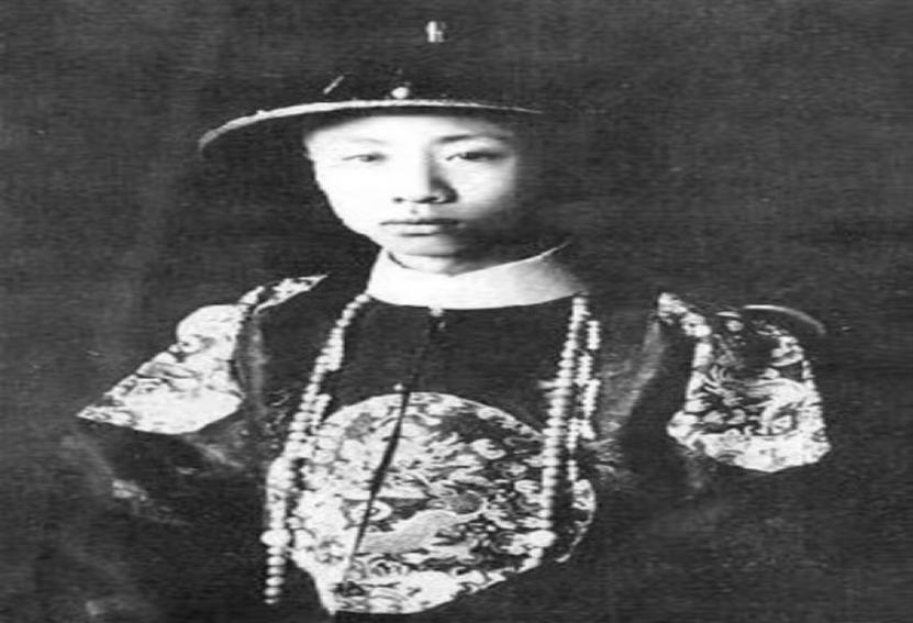 What did Puyi do as emperor? - iMedia