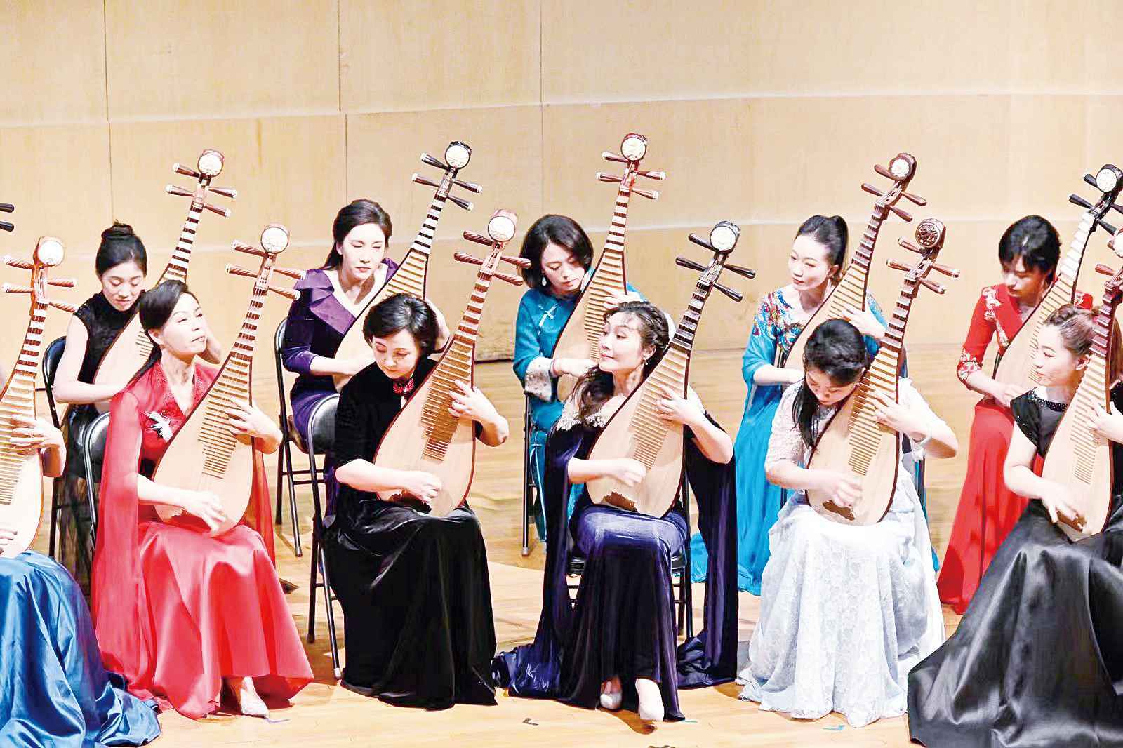 "Pinghu School" pipa art carries out rescue inheritance - iNEWS