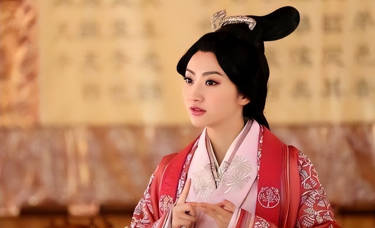 In the more than 400 years of the Han Dynasty, the Dou family had three ...