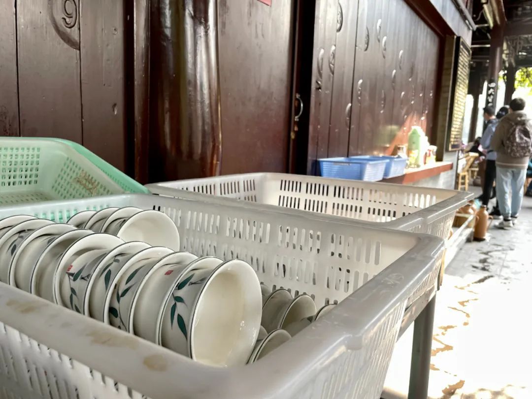 Talking about Heming Tea House in Chengdu People's Park - iNEWS