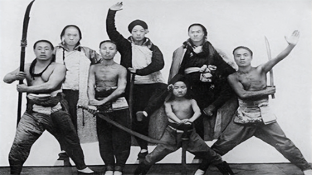 Lin Heier, "The Lady of Yellow Lotus" in the late Qing Dynasty ...