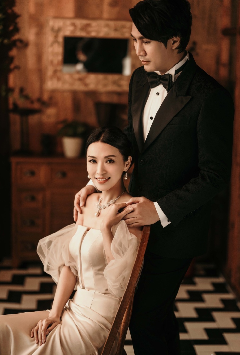 Miss Asia champion Chen Wei is about to remarry, and she has posted her wedding photos. The ...