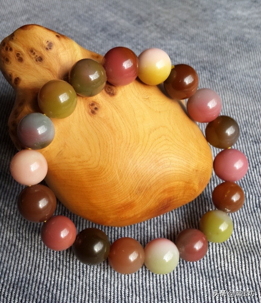 Nanhong agate and Yanyuan agate: the beauty of color and the difference ...