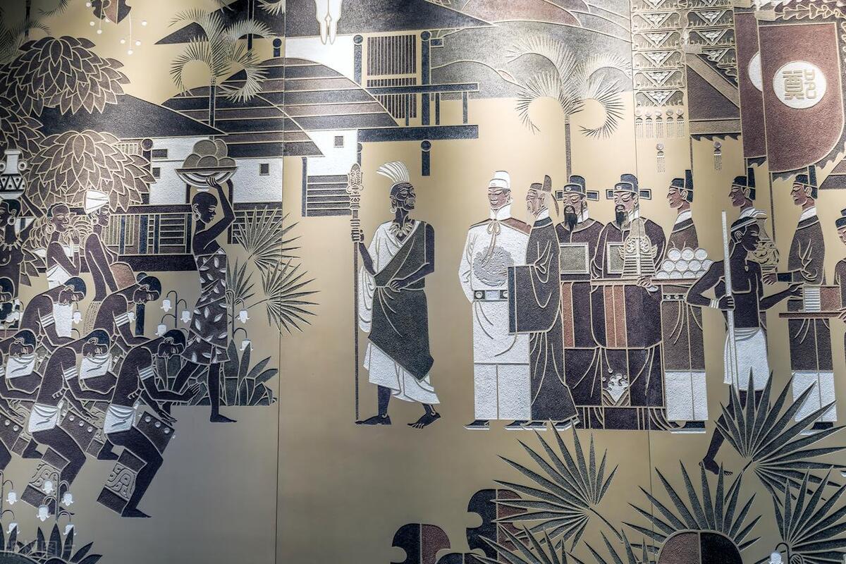 Why did the eunuch become the "popular man" in the ancient court? The ...