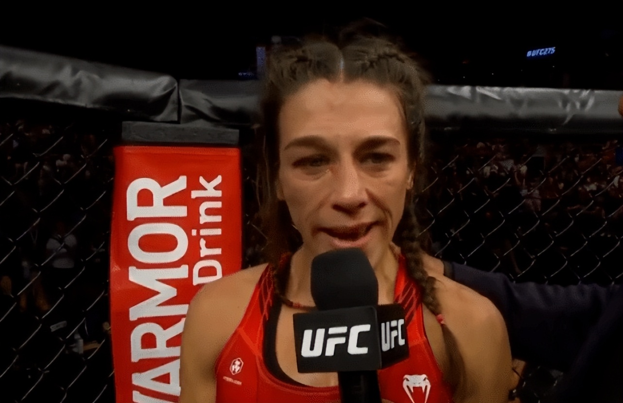 Chinese female boxer Zhang Weili, the hard road to become Asia's first ...