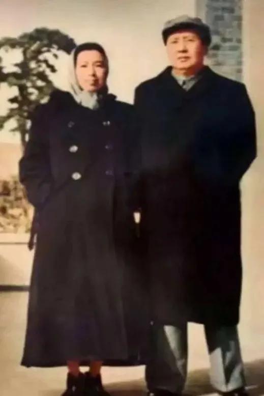 Mao Zedong photo 3 and family - iNEWS