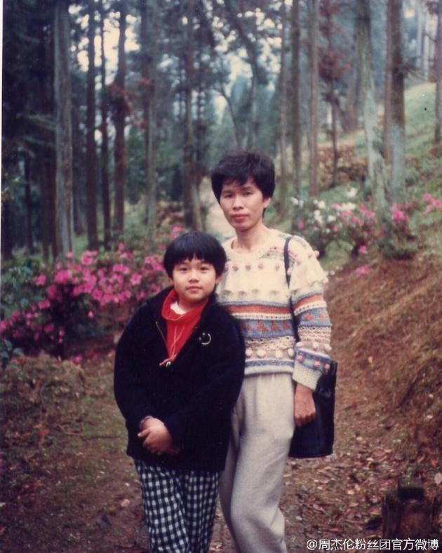 Jay Chou's "living with mother after marriage" income also gave her a ...