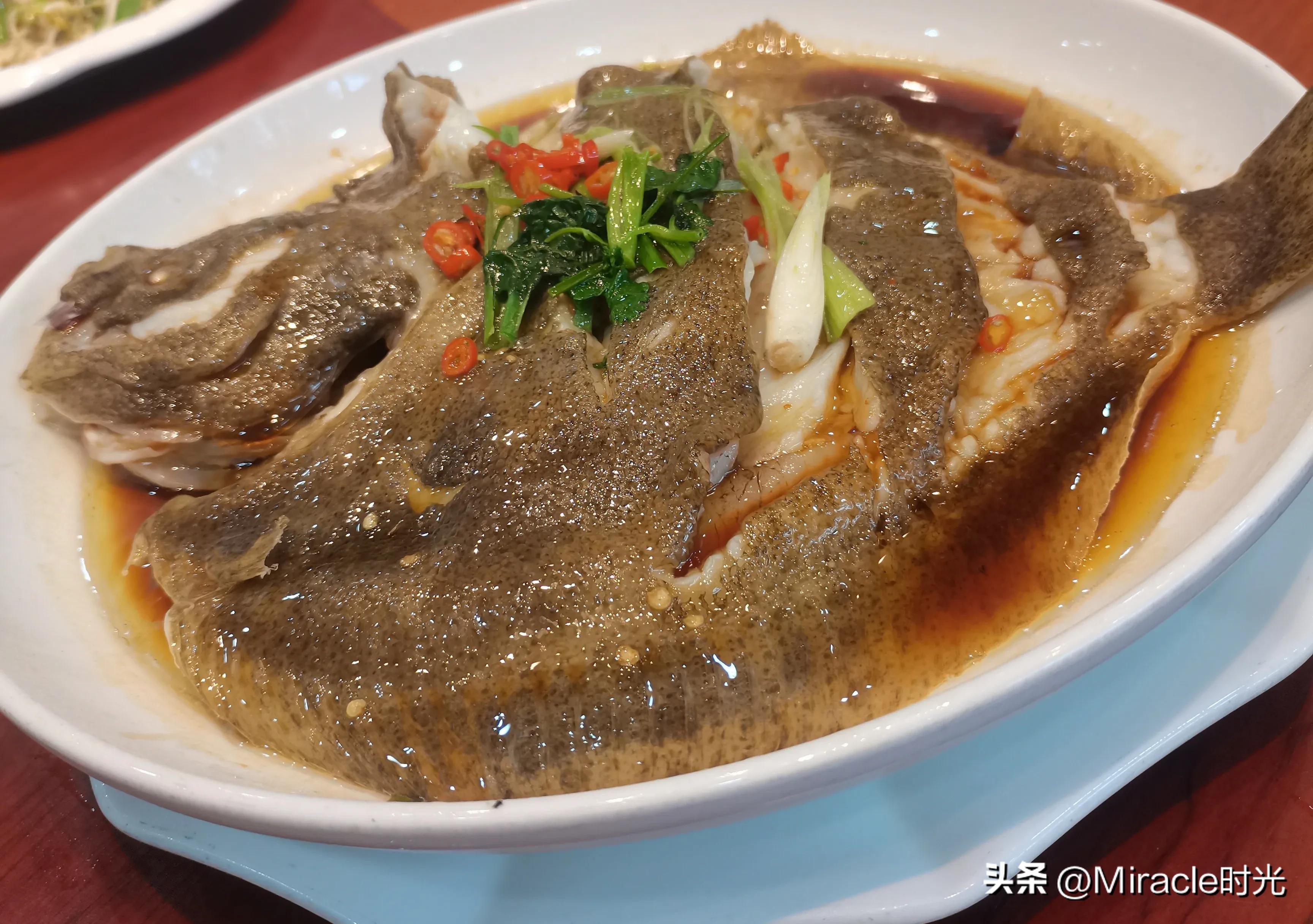 Today I went to Linyuan to eat Northeast cuisine, and picked melons in ...