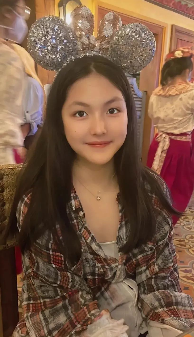 Li Xiang's daughter, who has been raised by tens of millions, has now ...