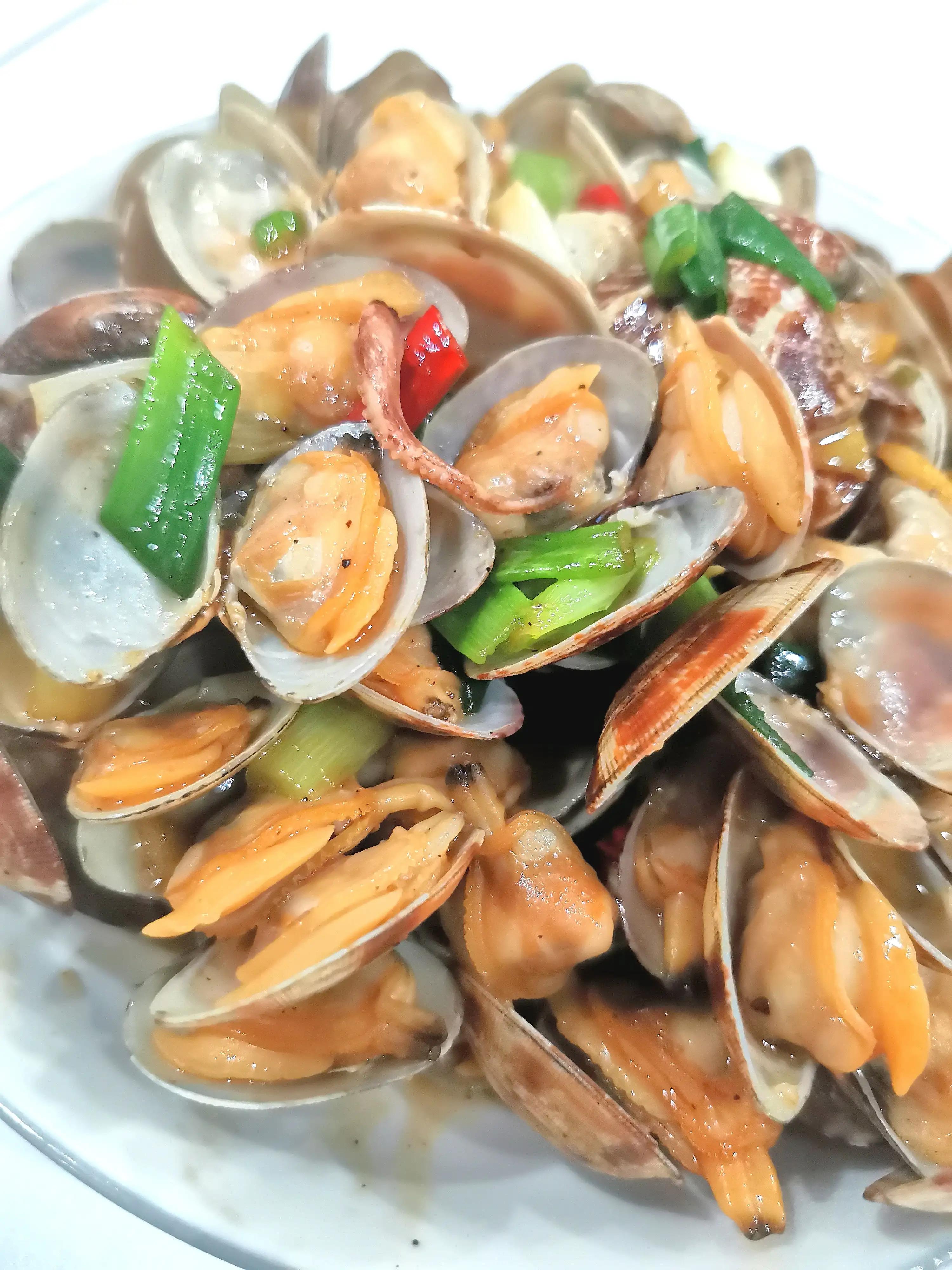 Small seafood - fried clams, boiled clams (flower clams, clams) - iNEWS