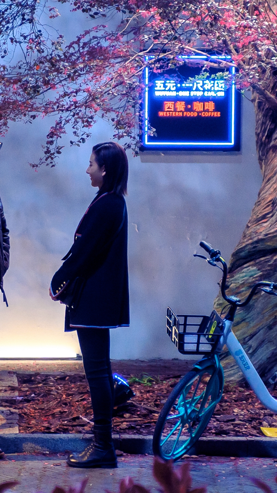 Li Na "dressed up" reconciles with friends Song Zuer posted a blog to ...