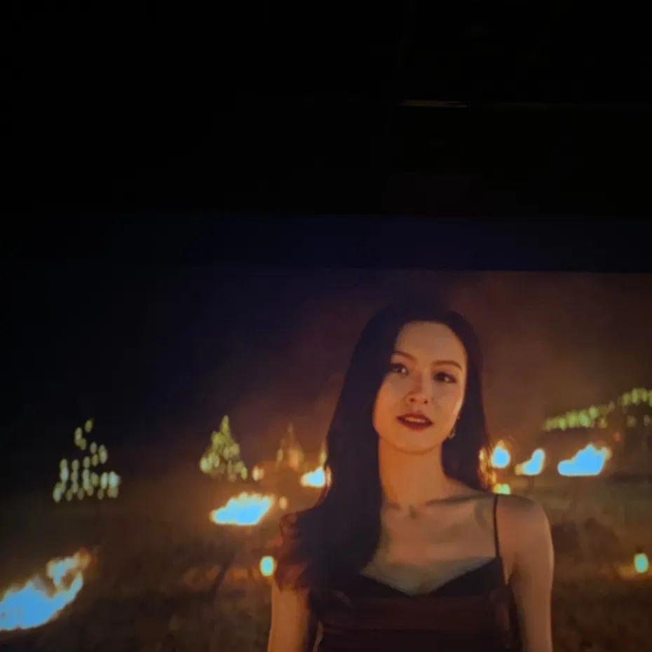 Be Your Own Light (Review of "The Lost She" - iMedia