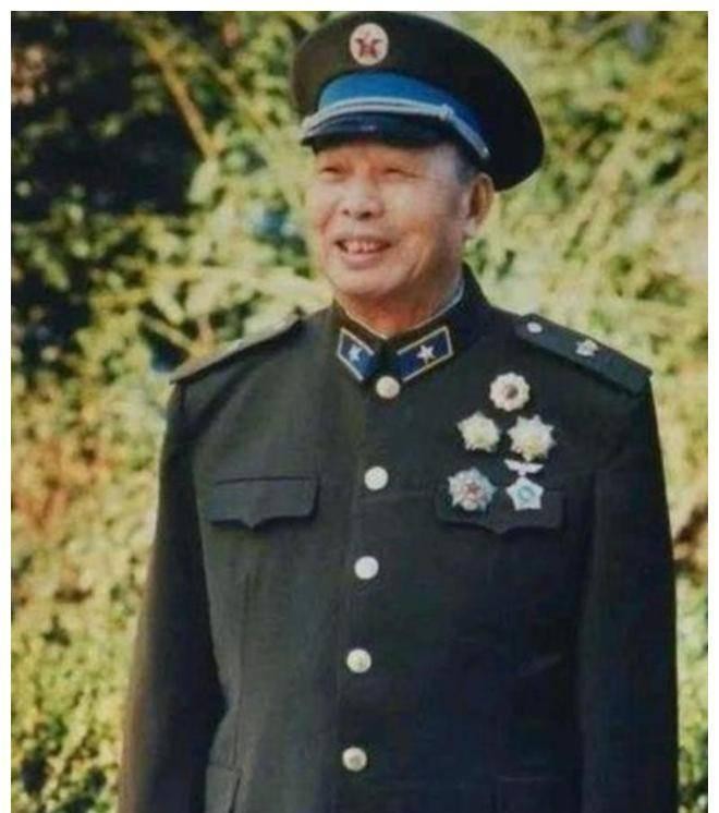 He served as the youngest general's guard, became a major general at ...