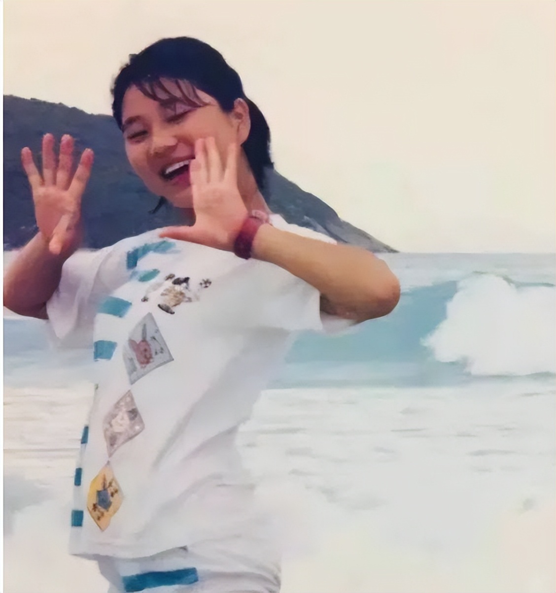 37-year-old Yang Tianzhen has crossed the border. When the anchor's ...