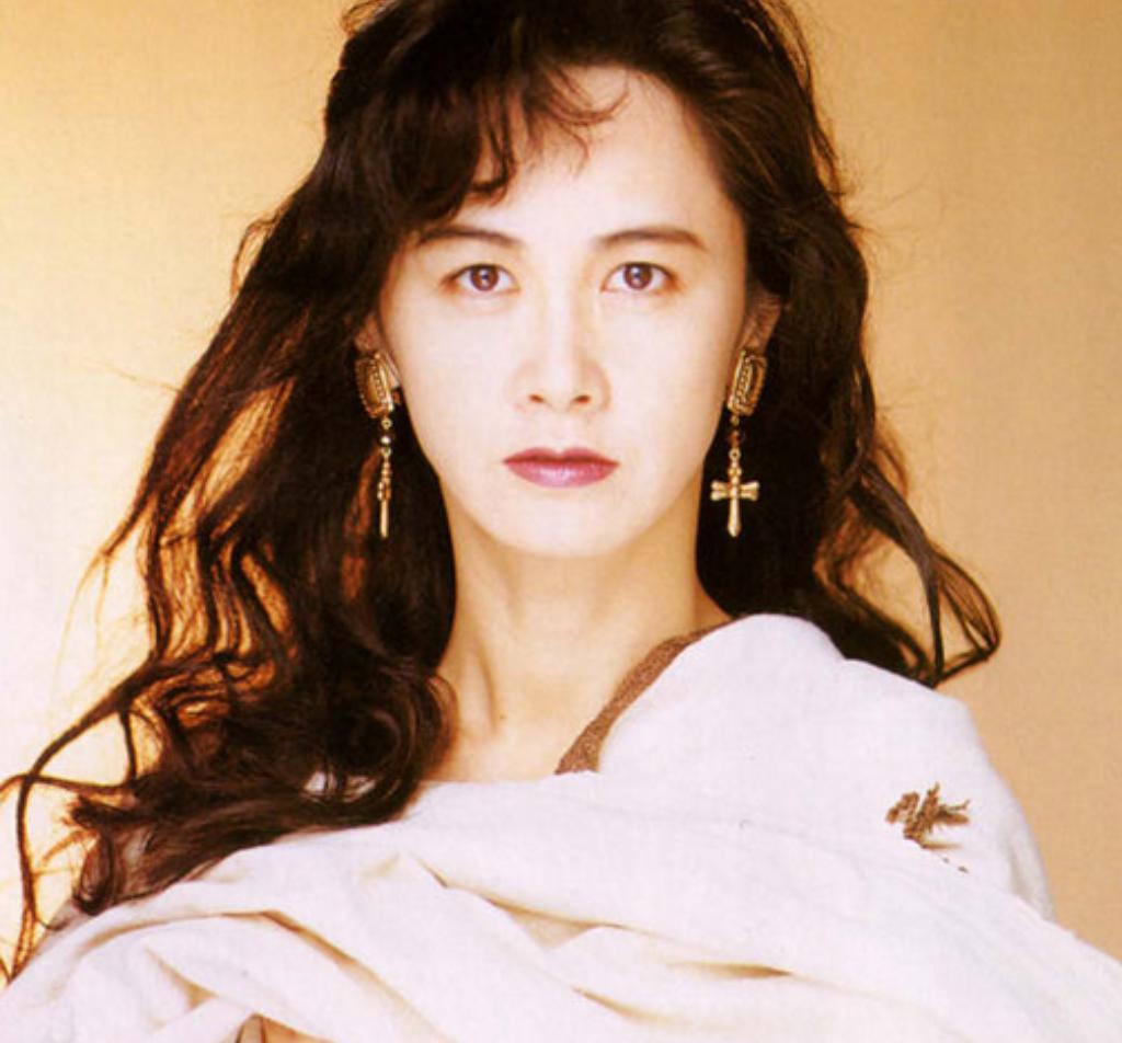 She is the queen of Asia's top singer, 70 years old, unmarried and ...