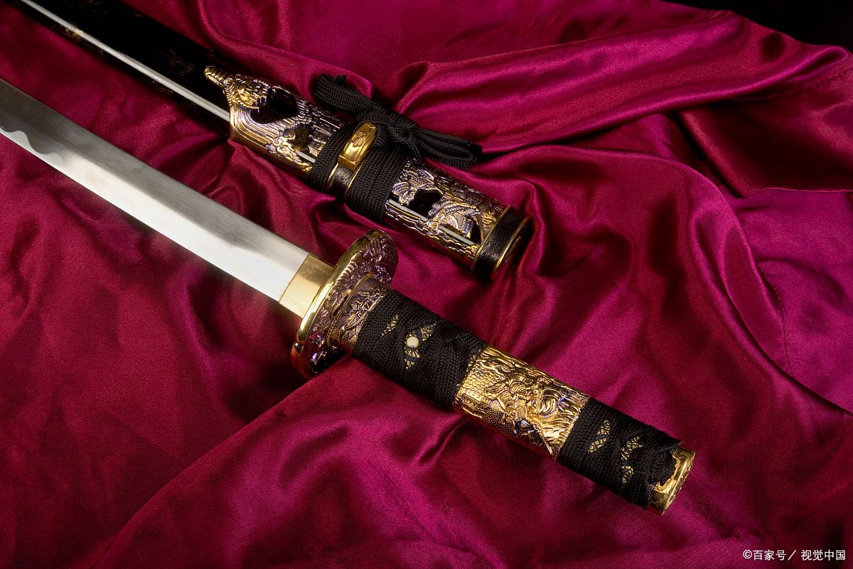 The Japanese samurai sword is derived from the Tang sword, the ...