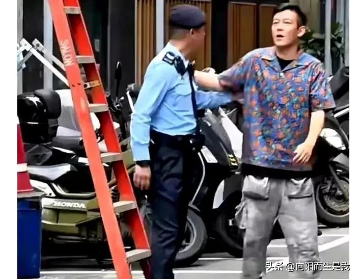 Chen Guan ran into Chen Xiaochun and said hello, it seems that there is ...