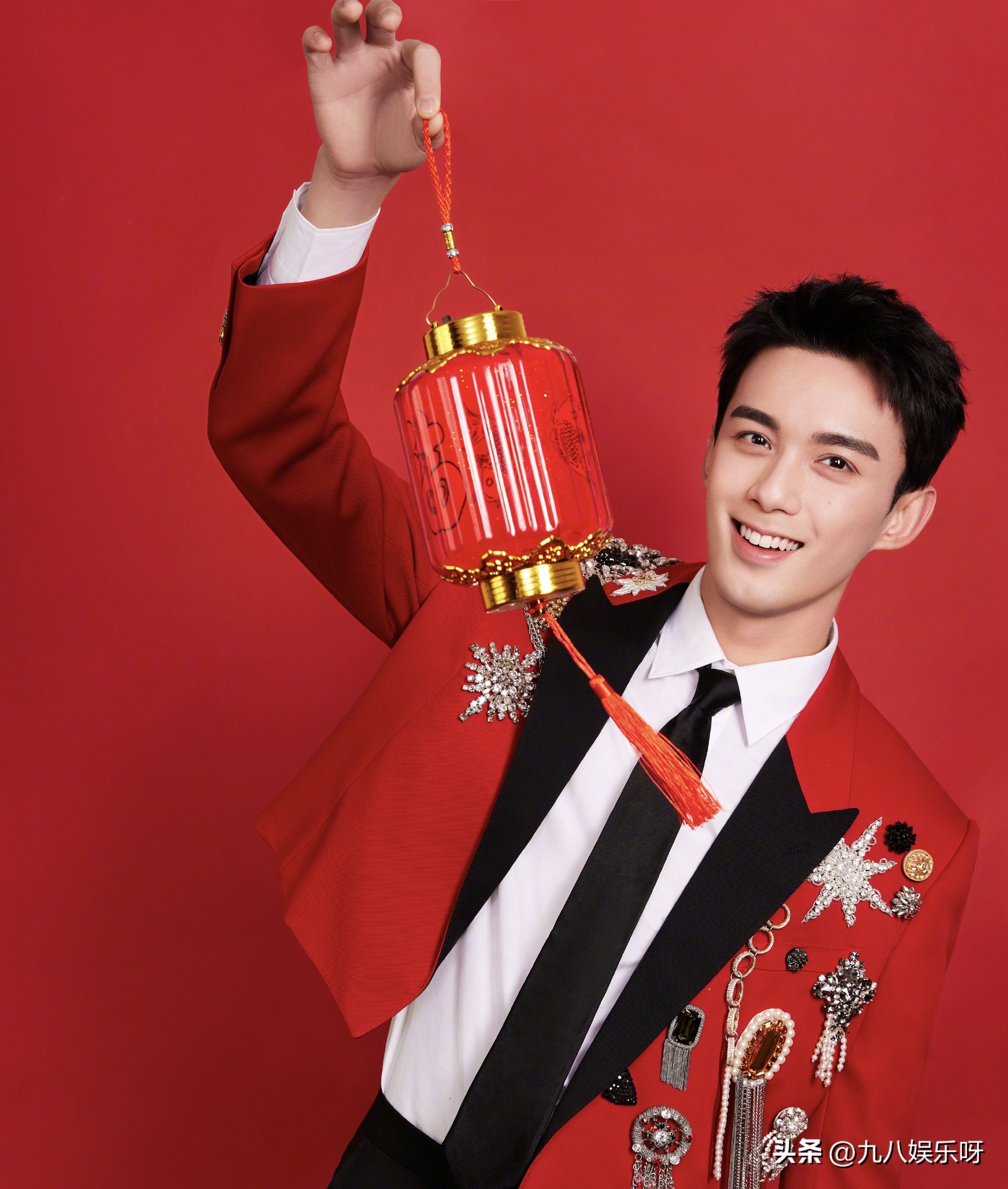 Wu Lei started working just after the Chinese New Year, cooperated with ...